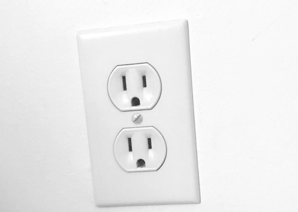 10 Random Facts About Canada - Unravel With Tolu